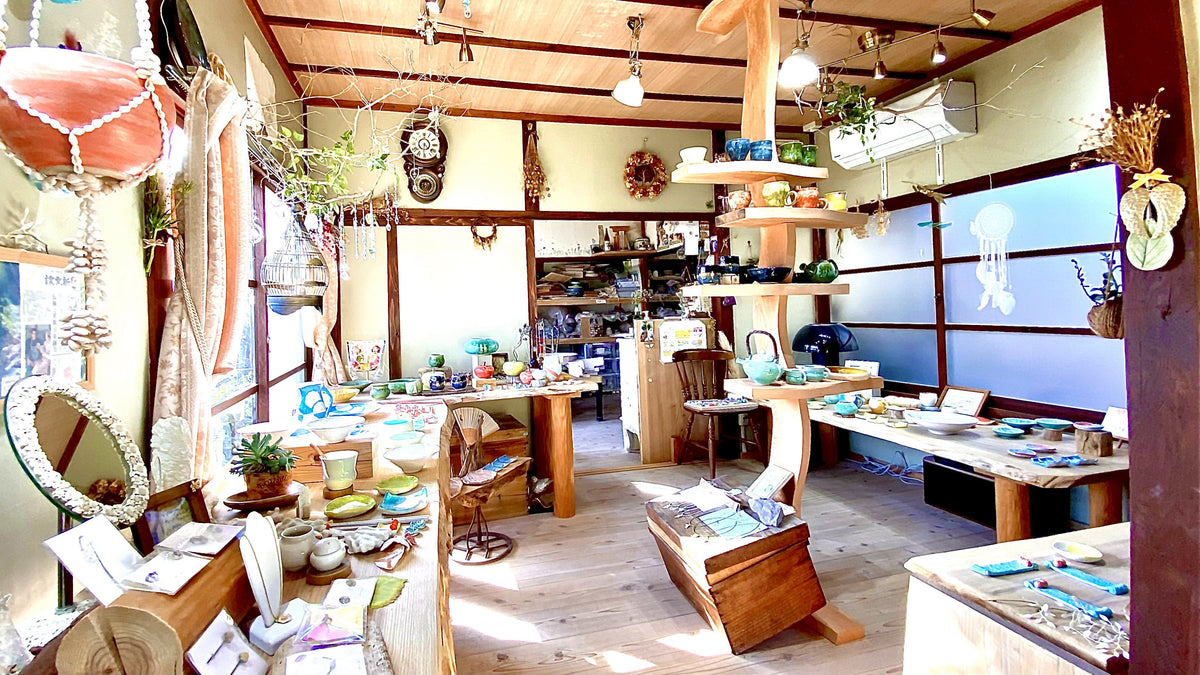 Pottery Shop and Pottery Lessons