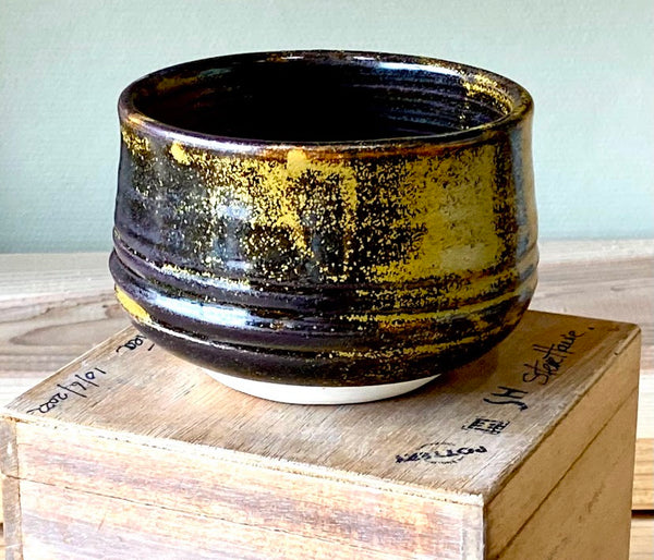 A tea Ceremony Chawan - The English Pottery